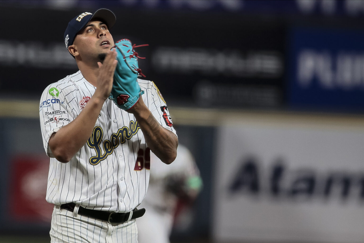 Jesús Vargas sigue brillando sobre el montículo